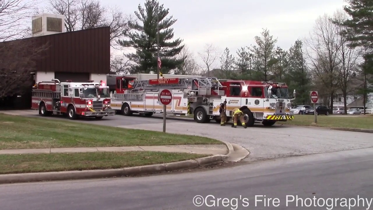 Howard County Engine 71 & Truck 7 Responding - YouTube