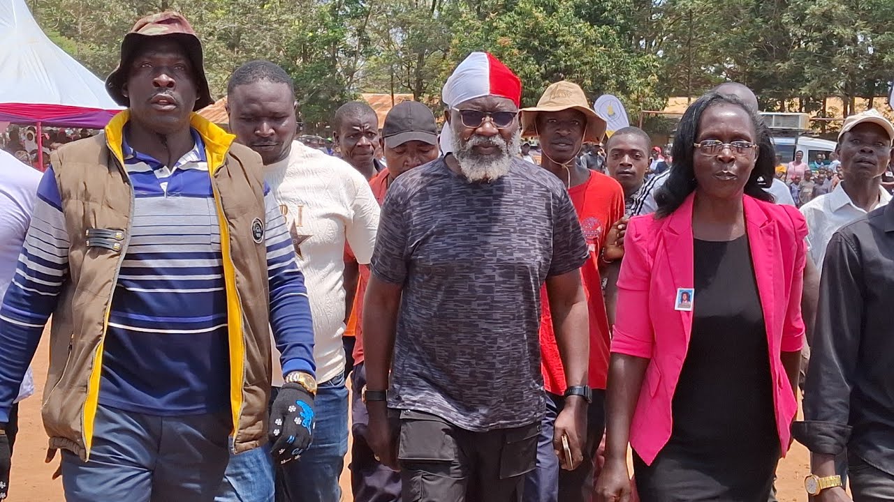 Professor Wajackoyah Grant arrival at Winnie Bwire Ndubi funeral - YouTube