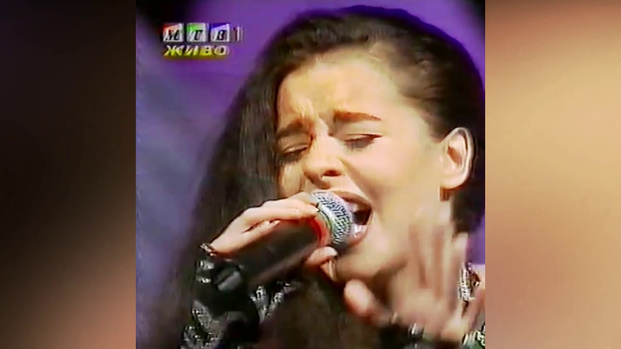 Ceca Slavković - Tajna (Makfest 1997 LIVE VIDEO) - YouTube