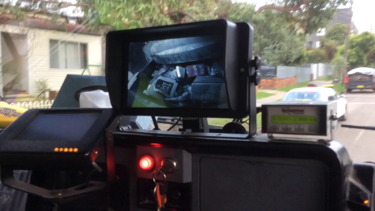 URM RUBBISH TRUCK HOPPER CAMERA - YouTube