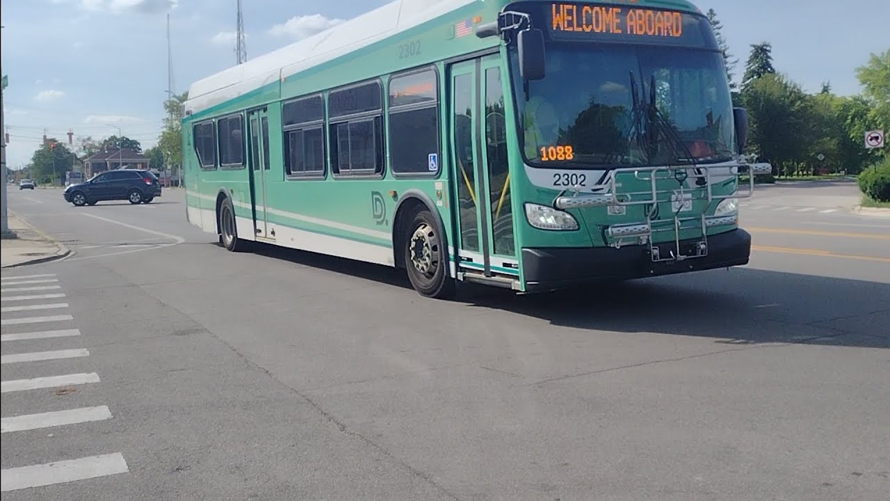 Eastbound DDOT bus 2302 XD40 NFI 2023 on ConnectTEN Route 3 Grand River ...