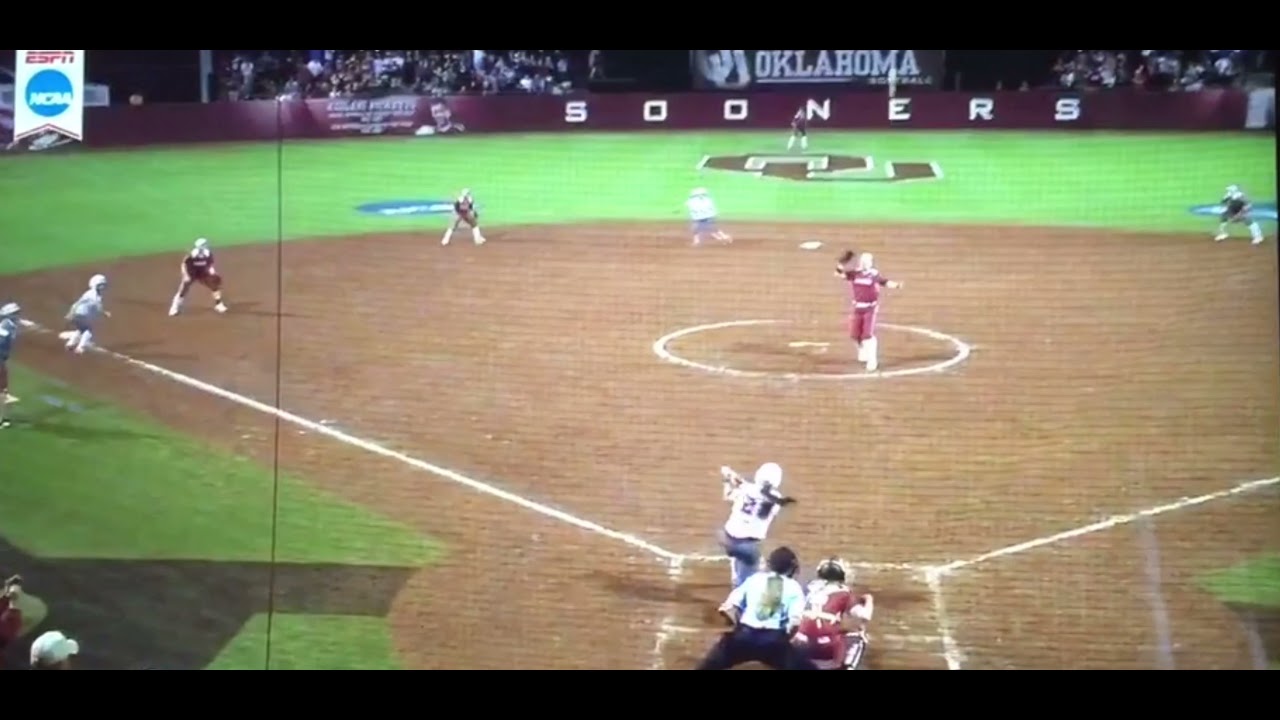 Kelsey Vincent hitting a change-up or off Speed Pitch - YouTube