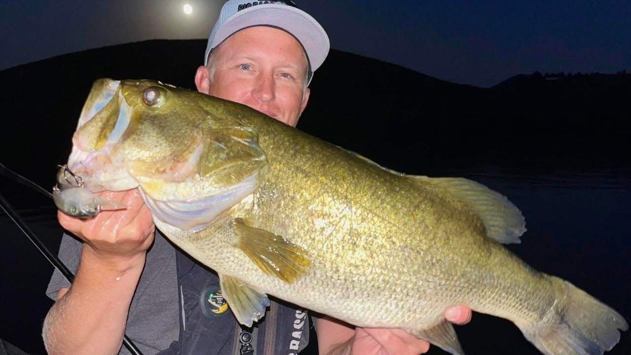 Kayak Fishing in Southern California for Largemouth Bass (Wide Open ...