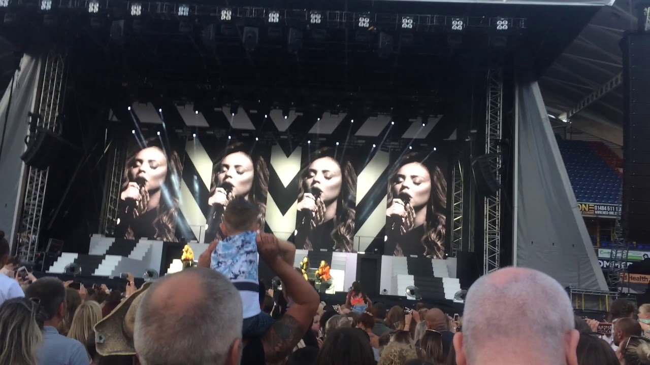 Little Mix Summer Hits Tour Huddersfield: LITTLE ME - YouTube