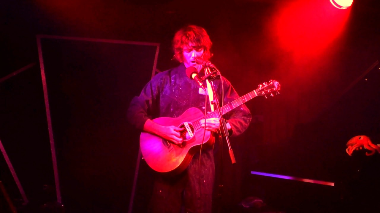 Particle Kid "Music" (solo) 9/18/2017 live at Manderley Bar NY home of ...