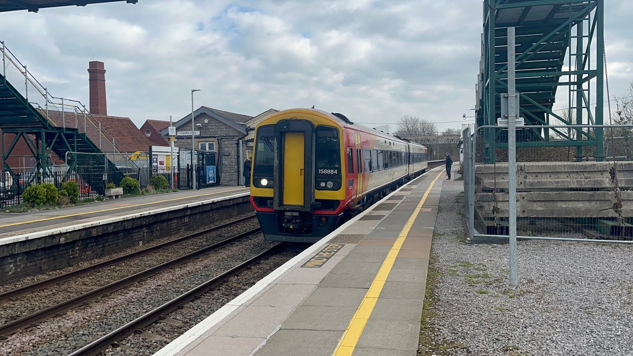 Train Spotting at Castle Cary - YouTube