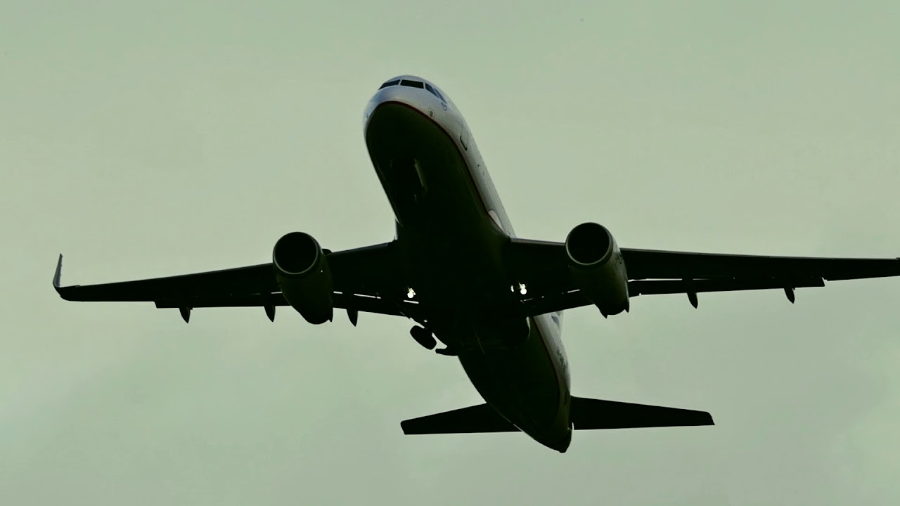 Flugzeug Start & Flugzeug Landung auf dem Flughafen - YouTube