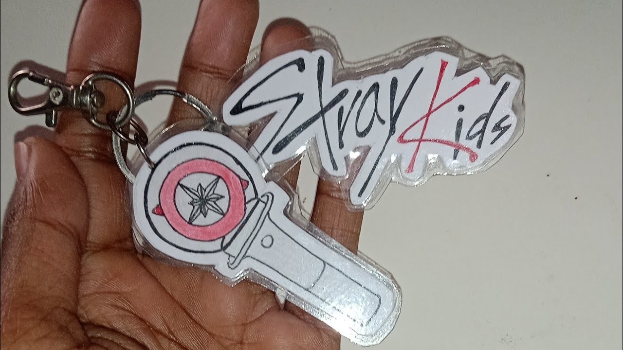 How to make Stray kids keychain/ crafts l DIY Stray kids l k-pop craft ...