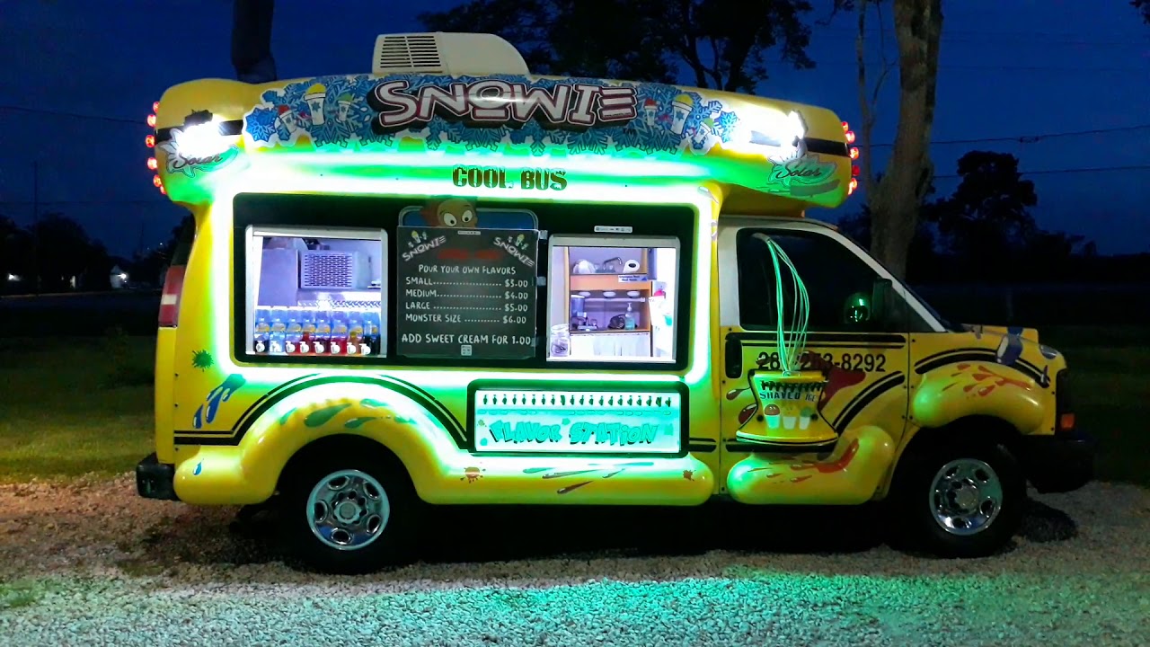 Snowie Cool Bus - YouTube