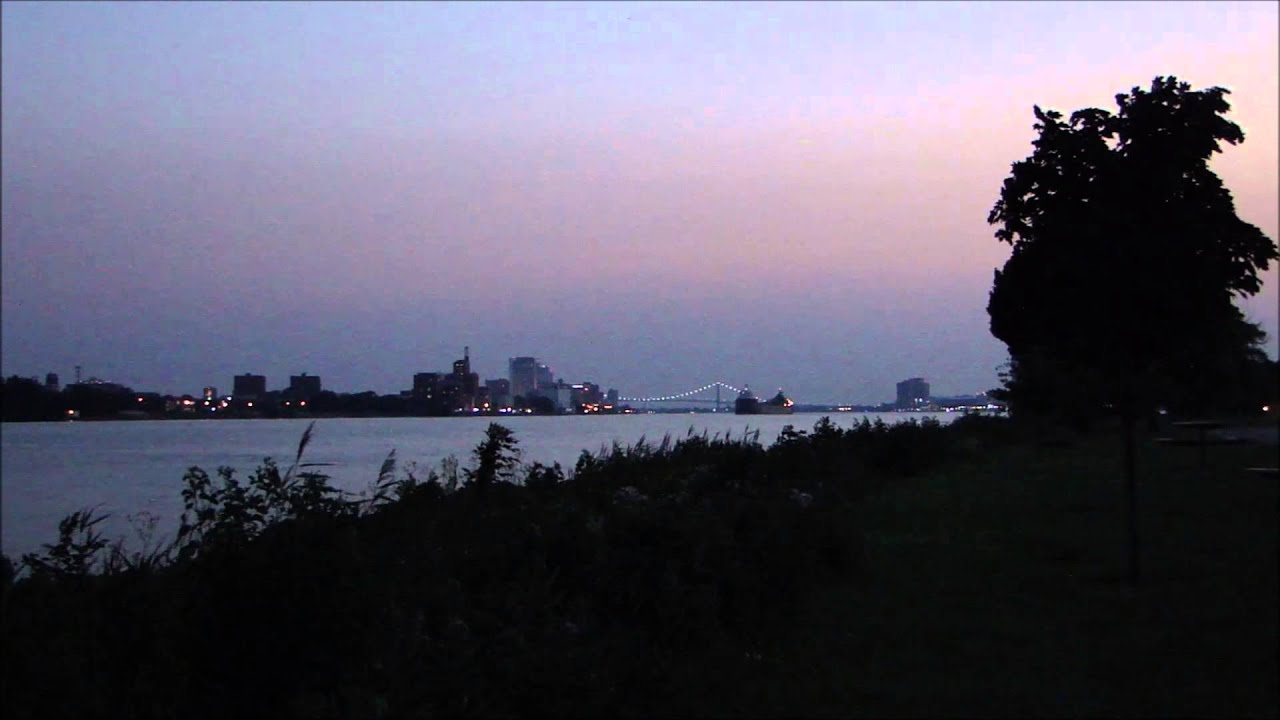 The Algosoo, Self-Unloading Bulk Carrier, Detroit River - YouTube