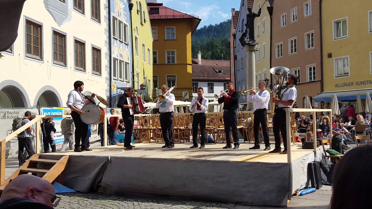 Polka Party in Fussen, Germany - YouTube