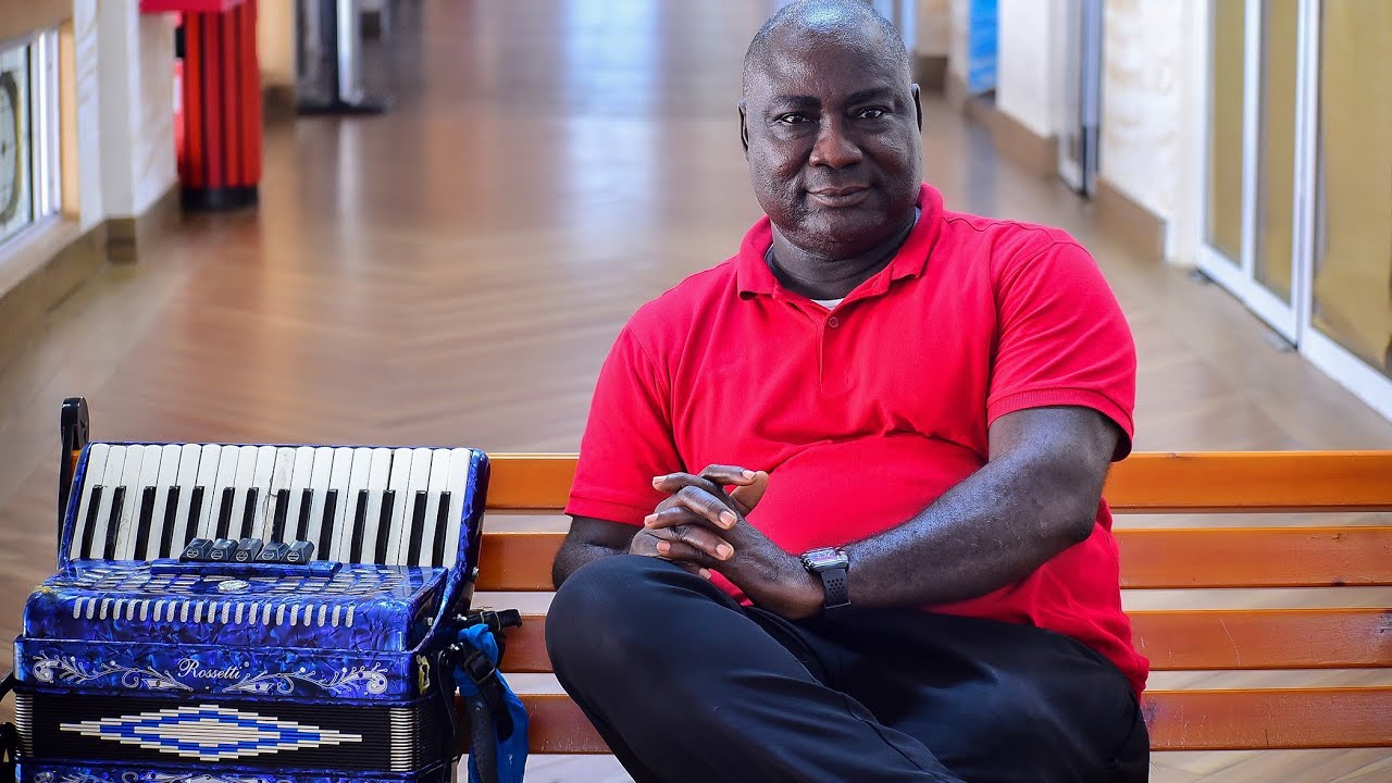 Edward Akwasi Boateng 2018 (Official Video) song title - Obiara Se ...