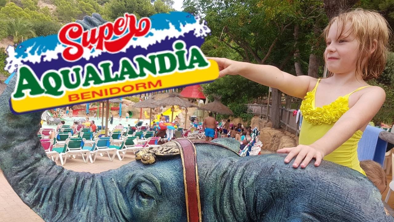 Gigantic fun on Water Slides in Benidorn Waterpark Park wodny w ...