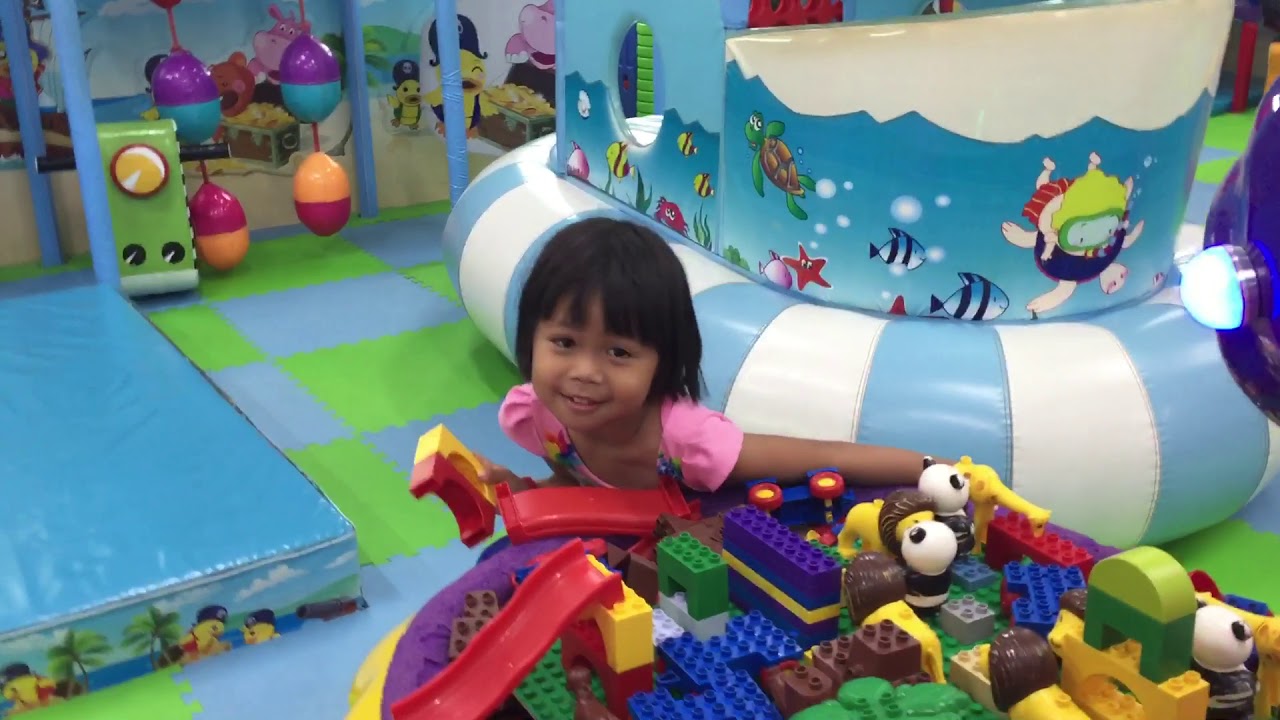 น้องวิวเล่น Skippy Land - YouTube
