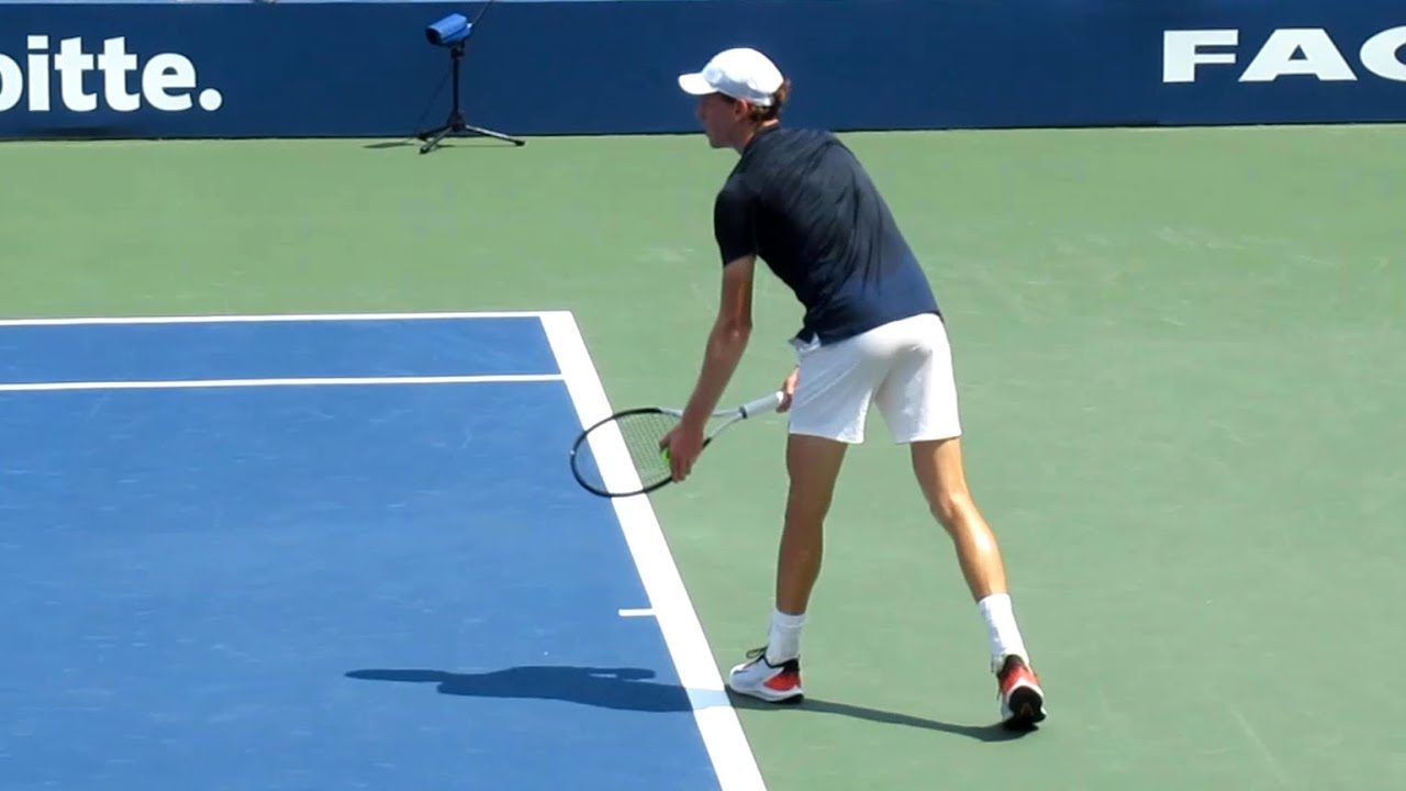 Jannik Sinner Serve Technique [Slow Motion] - YouTube