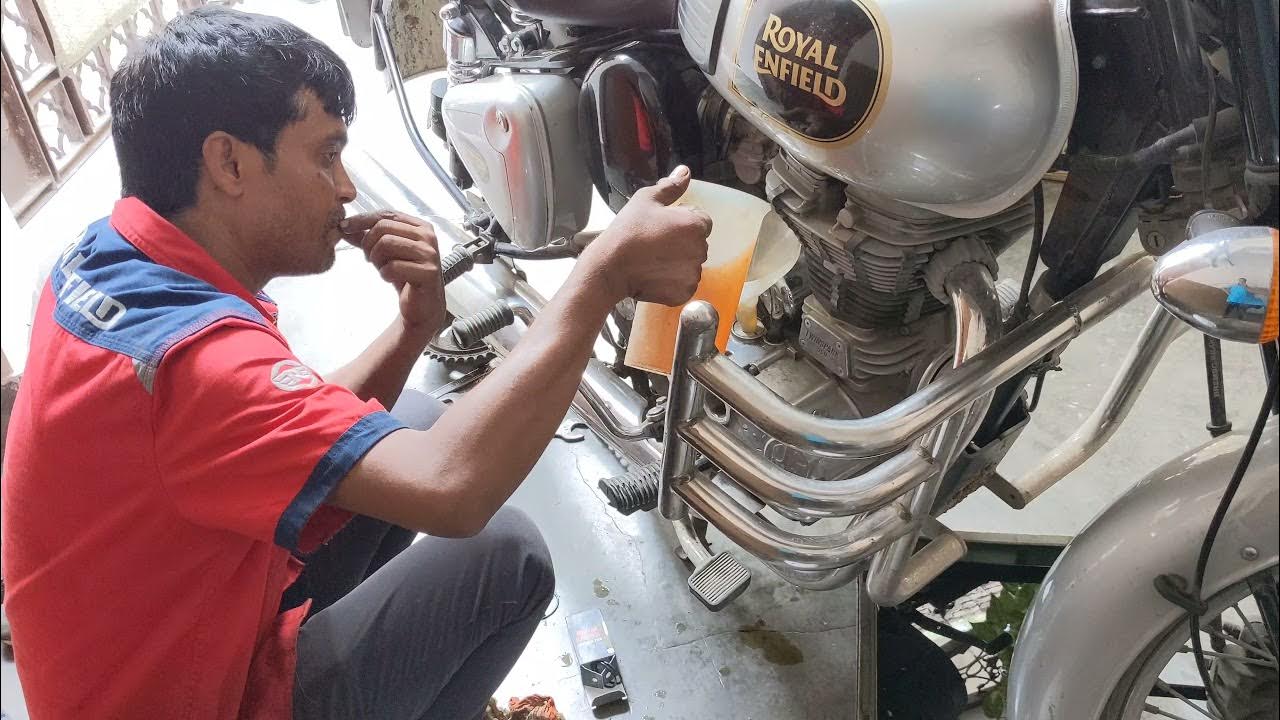 Royal Enfield Service At Home Of Classic 350 Service Center Services royal-enfield-service-at-home-of-classic-350-service-center-services