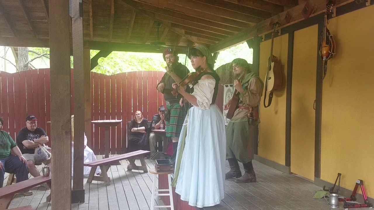 The Georgia Renaissance Festival Pub Crawl P1 - YouTube