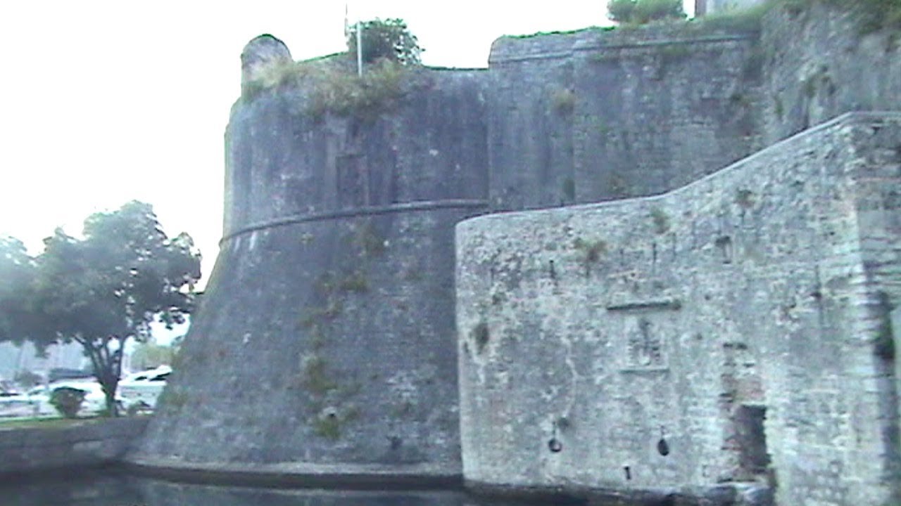 132 MON: Kotor 5: another walkabout, South Gate, thru Kotor walkabout ...