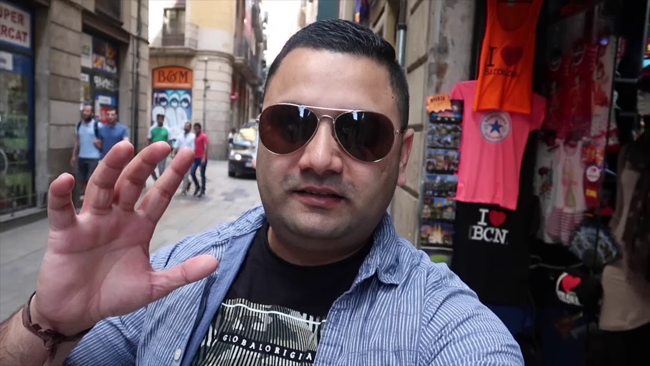 Hungry Pakistani in Barcelona - YouTube