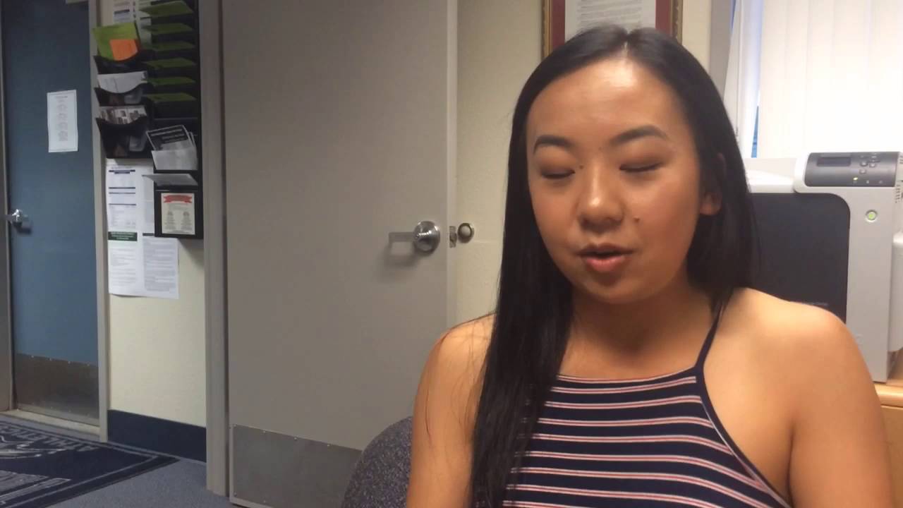 Rose Vang Fresno Bee Player of the Year in badminton - YouTube