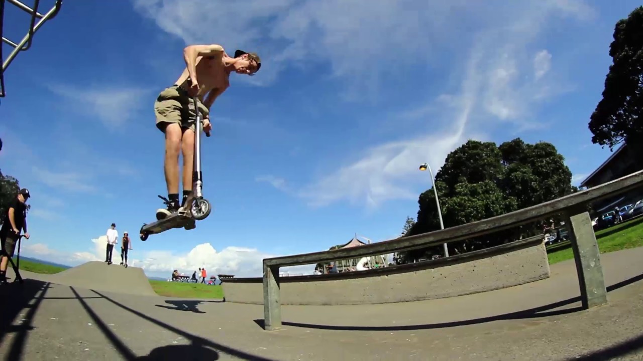 Ben Loader | 1 Minute 30 - YouTube