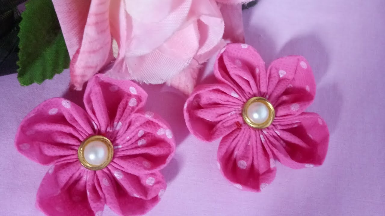 Ensinando a Fazer essa flor de tnt by cle e laço - YouTube