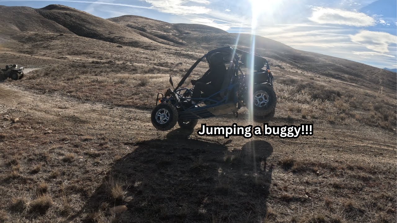 Jumping a buggy!!! - YouTube
