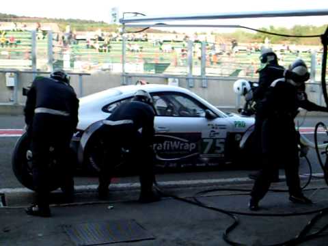 ProSpeed Porsche pit stop - YouTube