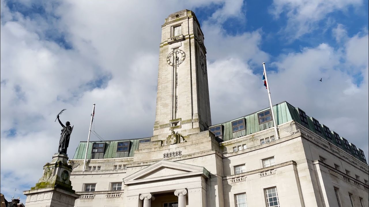 Tourist Attractions in Luton Town, England - YouTube