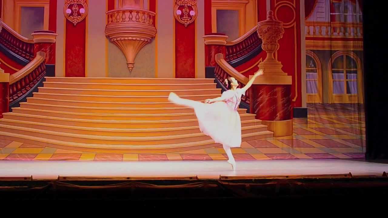 Alexandra Ling (14) Swanhilda variation from Coppelia - YouTube