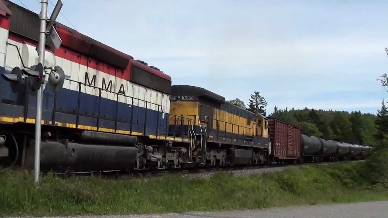 NB Southern Railway - MMA 758 West Crude Empties June 11 - YouTube