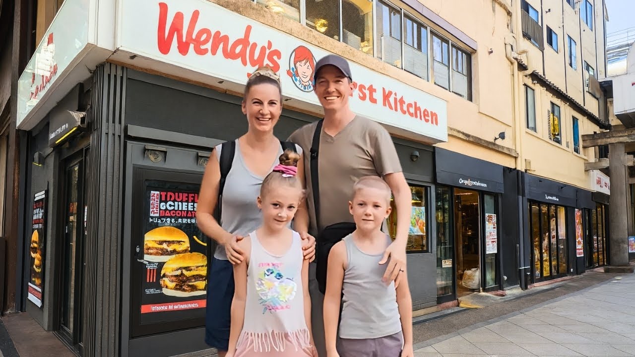 American Family Eats Wendy's for the First Time in Japan! - YouTube