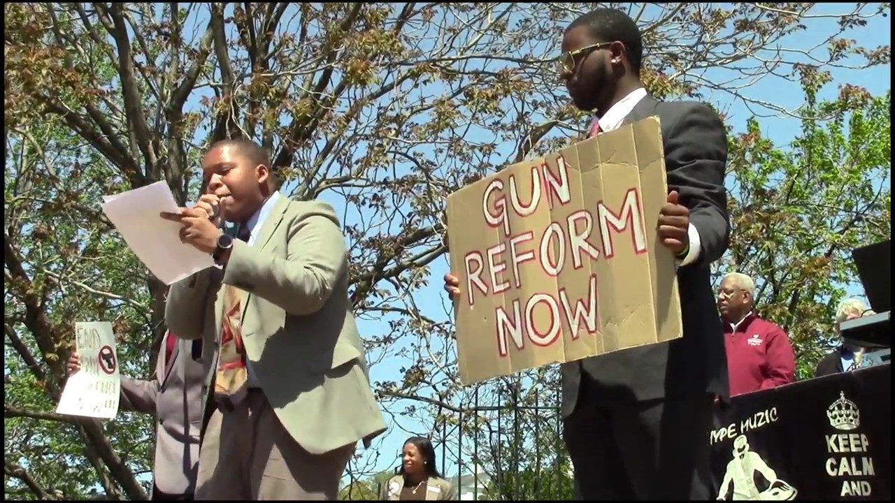Taking Aim: An examination of gun laws in Virginia - YouTube