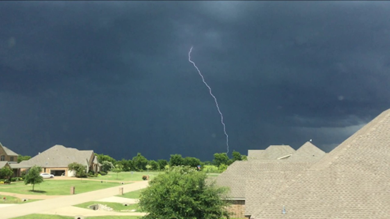 Amazing CG Lightning strike of (July 7th 2017) by Devin Tyler - YouTube