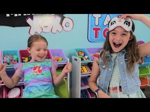 Blindfolded Drawing Challenge