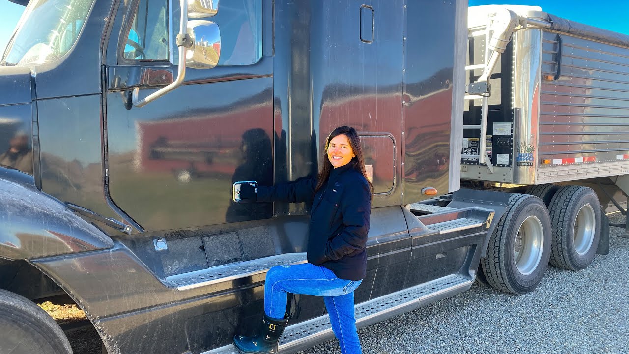 Cute truck driver quits after one day - YouTube