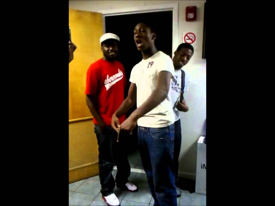 YIZZ RAW- WATCHFOR THE HOOK FREESTYLE - YouTube