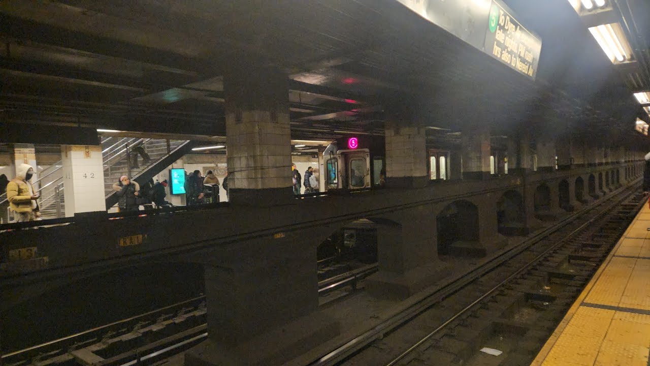 Grand Central - 42nd Street Station (IRT Lexington Avenue Line) - YouTube