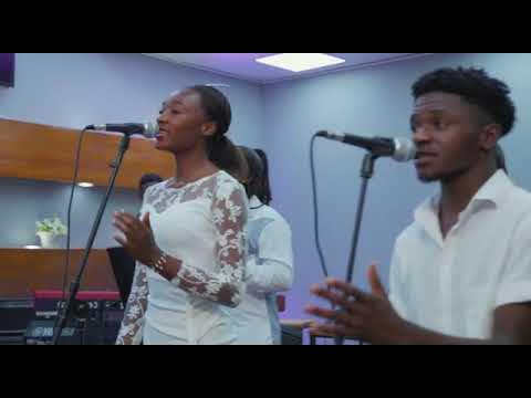 (YESHUA ) avec Emmanuel music 🎶🎶 - YouTube