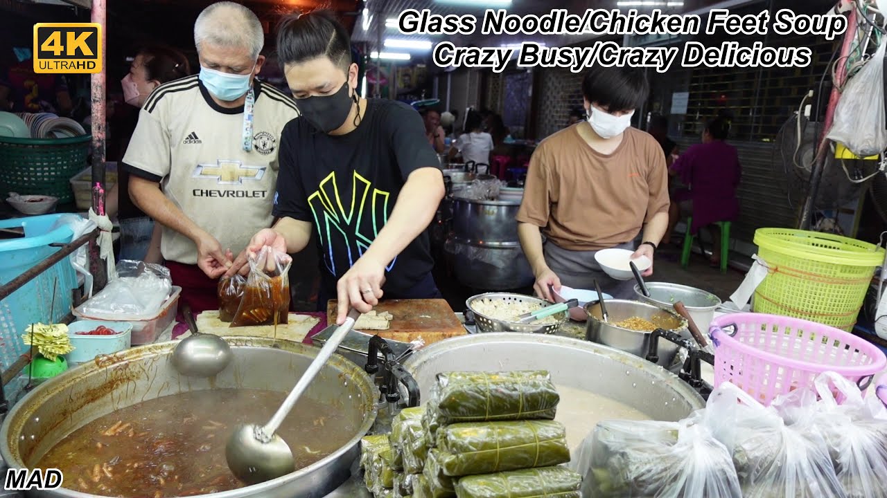 This might be the busiest Noodle Soup Cart in the country, Noodle Soup ...