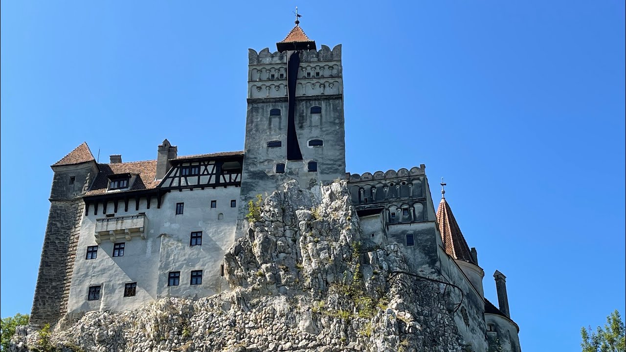Inside Count Dracula' s Castle in Romania. Bran Castle in Transylvania ...