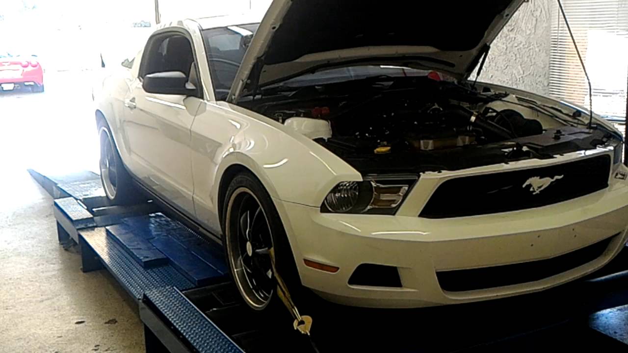 JM Performance Single Turbo Kit for a 3.7 Mustang Dyno Pull - YouTube