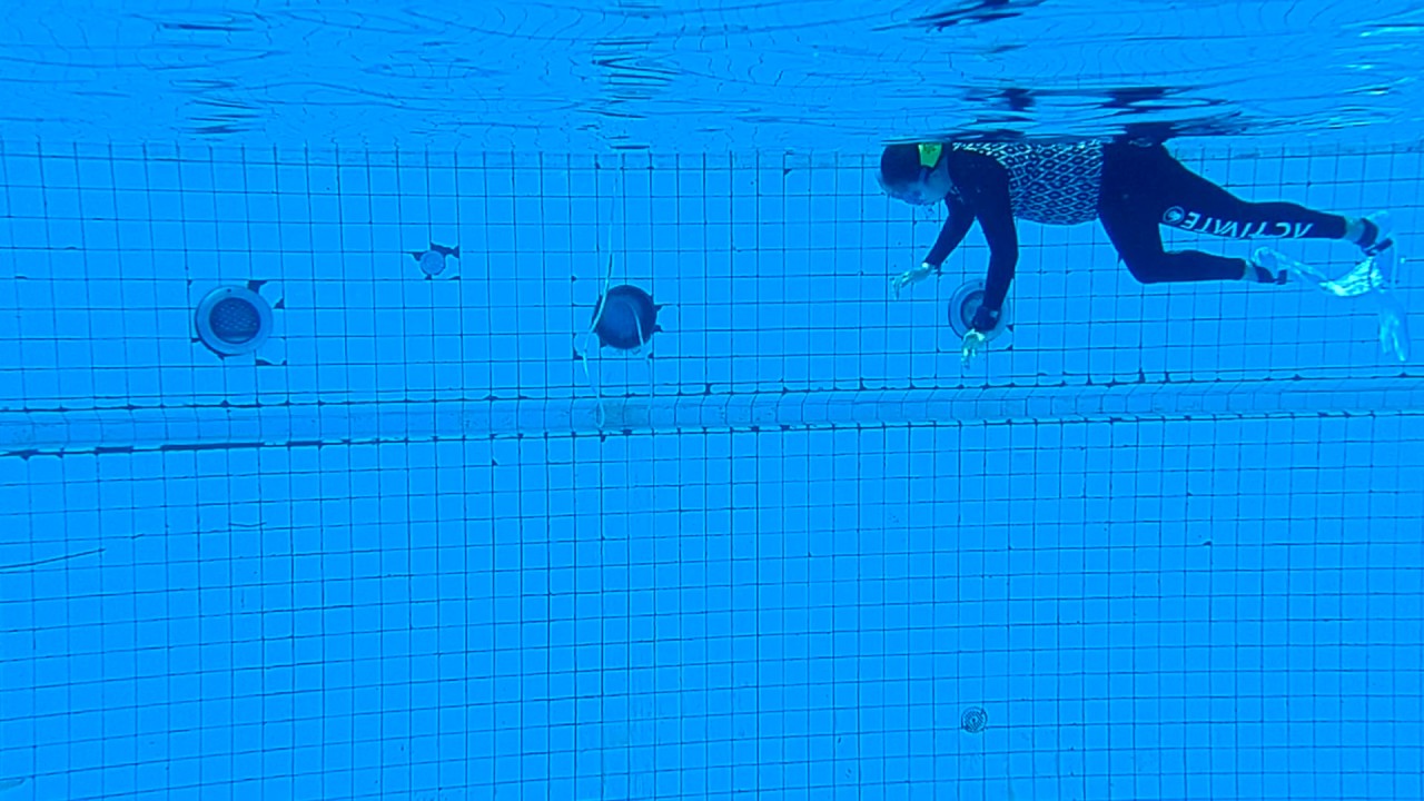 Skindive#3 ทำไมมันลอยขึ้น - YouTube