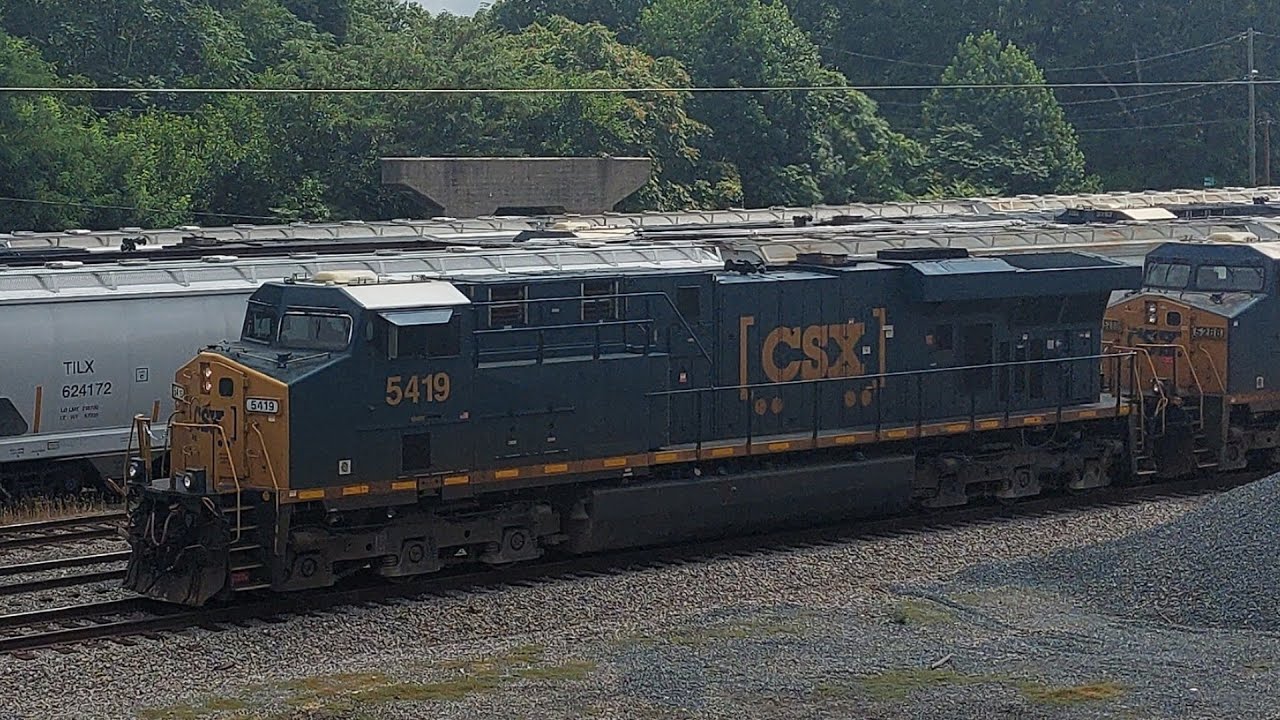 A long CSX M582 headed Southbound @ Monroe NC with csxt 5419 in the ...