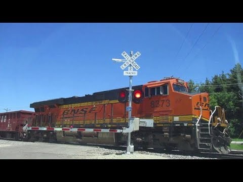 BNSF 8373 East Work Herzog Ballast Train Awful Sounding Unit & Bad Horn (6-13-2019) - YouTube
