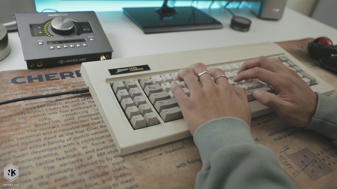 Zenith Z-150 (with beeper OFF) Typing Sounds - YouTube