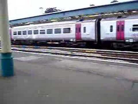 First Great Western Class 158 leaving Newport - YouTube