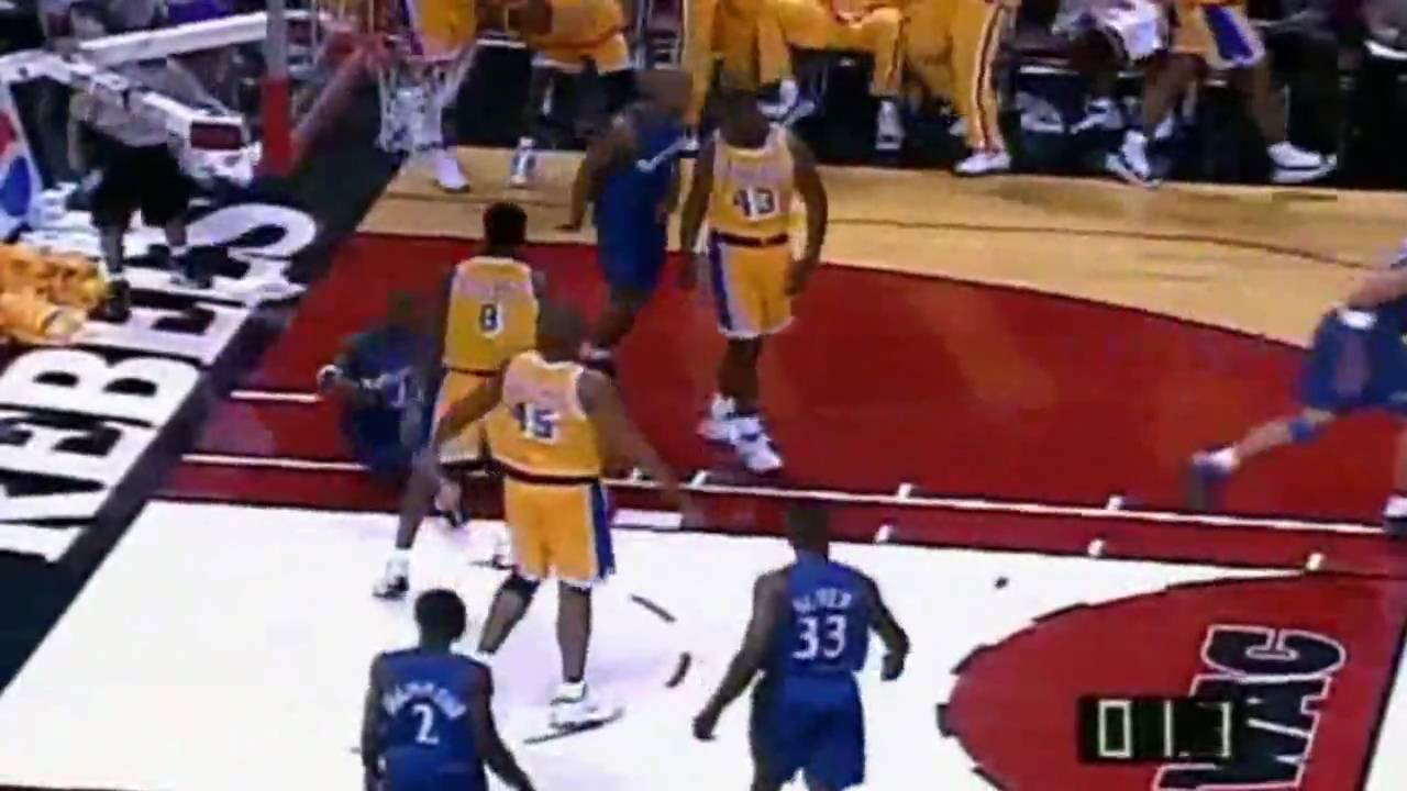 Kobe Bryant posterizes Ben Wallace [720p] - YouTube