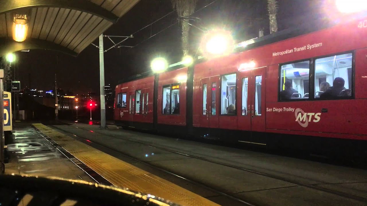 San Diego MTS Trolley - YouTube