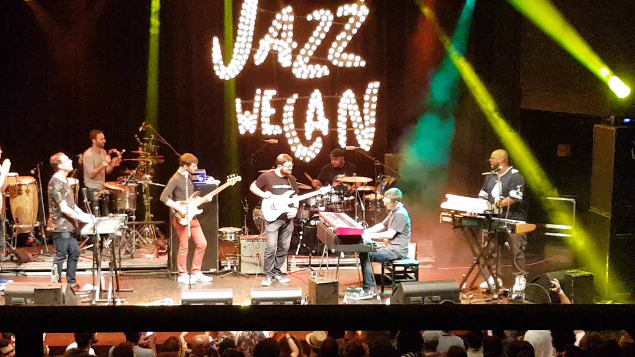 Snarky Puppy | Gemini - Shaun Martin's solo | @ Circo Voador - 15.12. ...